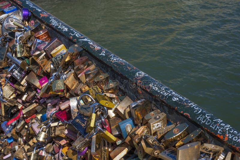 Bridge of Love Locks editorial image. Image of paris - 57345850