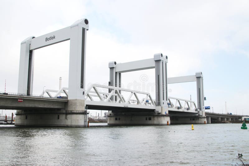 The Bridge with the Most Malfunction in the Netherlands ; the ...