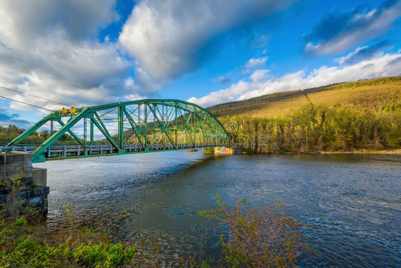 Bridge Over the Connecticut River, in Brattleboro, Vermont Stock Image ...