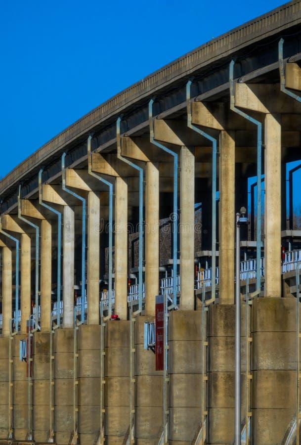 Bridge Over Dam at Spring Hill Park Stock Photo - Image of concrete ...