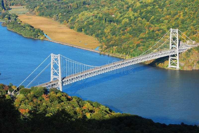 Bridge over Hudson River stock photo. Image of bear, coast - 11292726