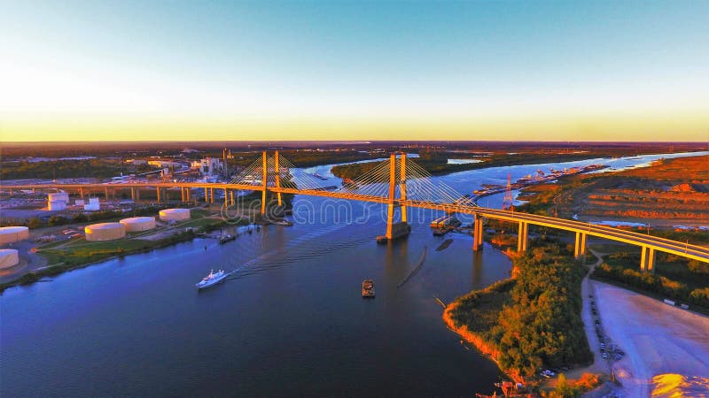 Mobile River and the State Docks in Mobile, Alabama Stock Photo - Image ...