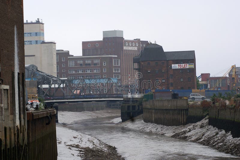 Bridge Over the River Hull, North Bridge Editorial Photography - Image ...