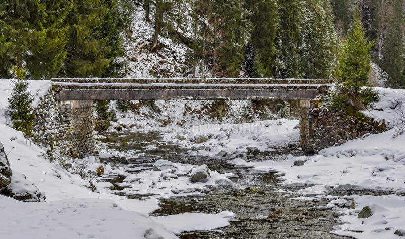 Bridge Over the River in the Mountains in Winter, Snow Landscape Stock ...