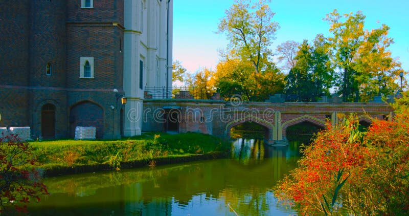 Bridge Over Water 2019 Side View of the Bridgeport Covered Bridge Stock ...
