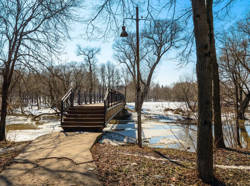 Bridge in the park stock image. Image of green, park - 30518499