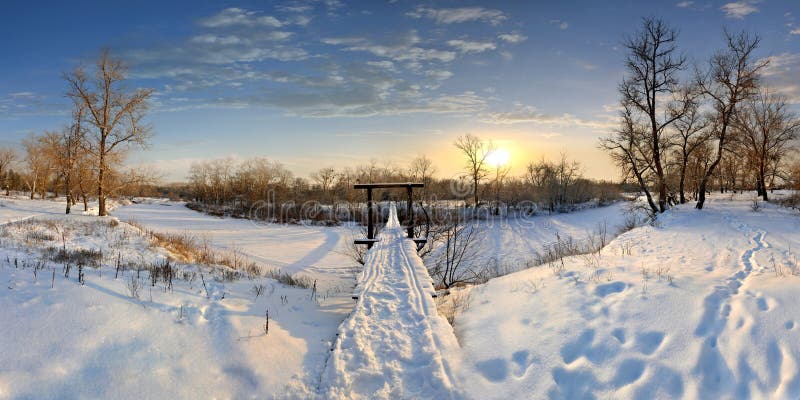 The bridge and the snow stock photo. Image of snow, evening - 30585220