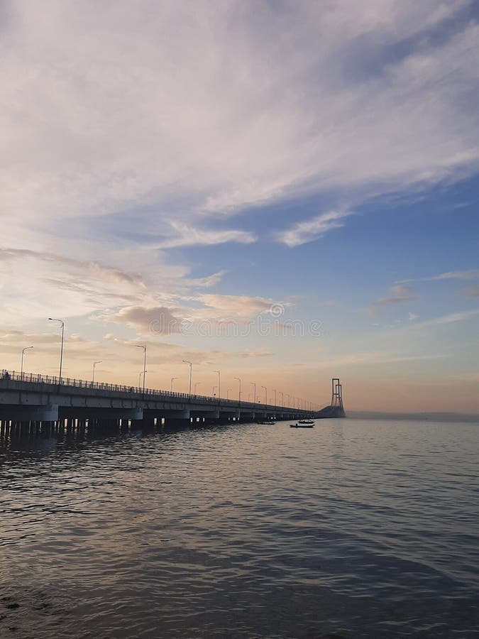 Bridge of suramadu stock photo. Image of sunset, suramadu - 222860684