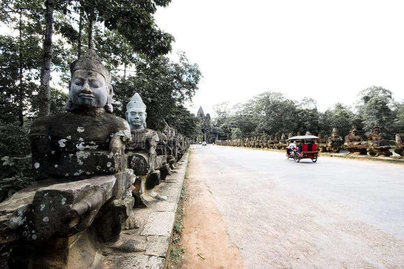 Bridge to Bayon Temple stock image. Image of angkor, asia - 16143391