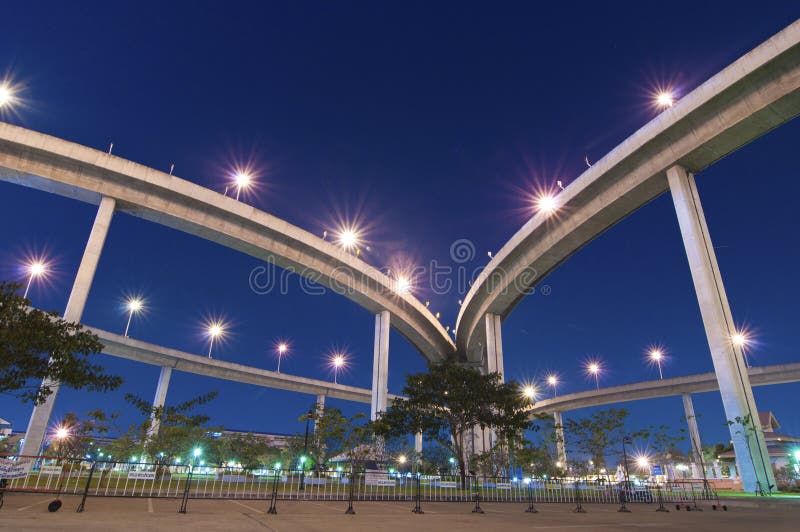 Night View of Brisbane Gateway Bridge Stock Photo - Image of concrete ...