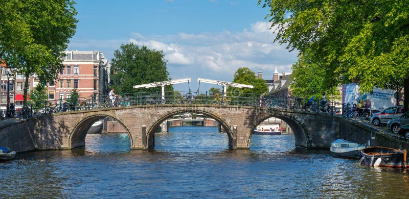 Bridges in Amsterdam editorial image. Image of water - 47935280