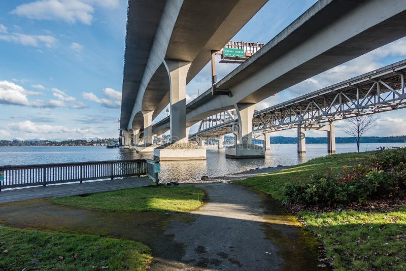 Bridges Over Lake Washington Stock Photo - Image of state, span: 88348968