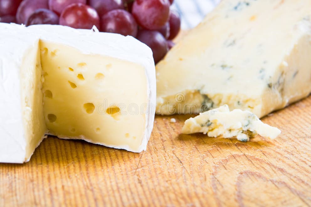 Brie and stilton stock photo. Image of mold, reflection - 4854508