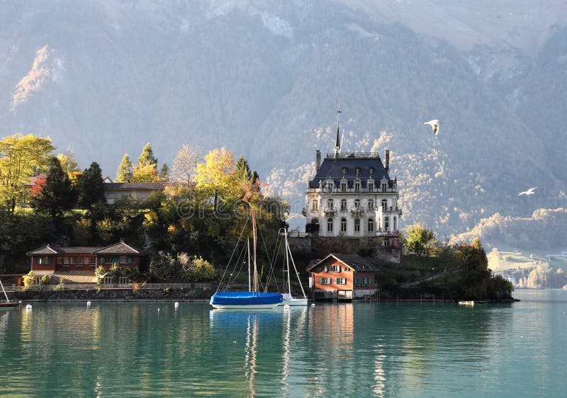 Brienz See, die Schweiz stockfoto. Bild von alpen, schweiz - 103573134