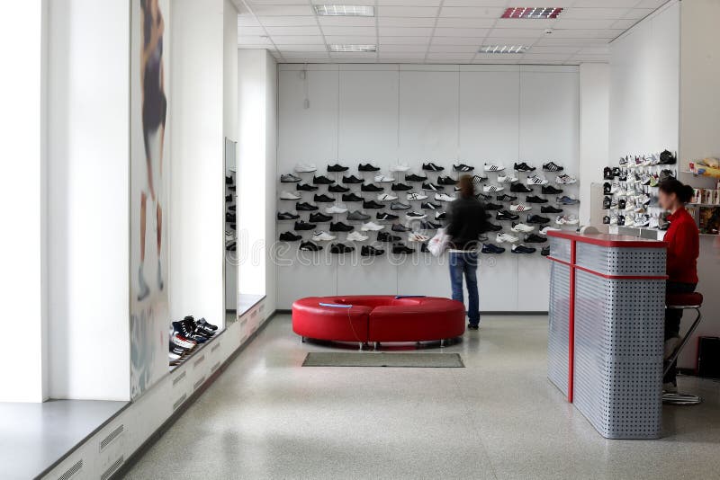 Bright and Clean Shoes Store Stock Photo - Image of luxury, floor: 33187144