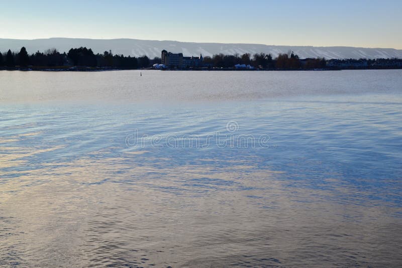 Bright Cloud Reflection on Collingwood Harbour and Blue Mountains ...