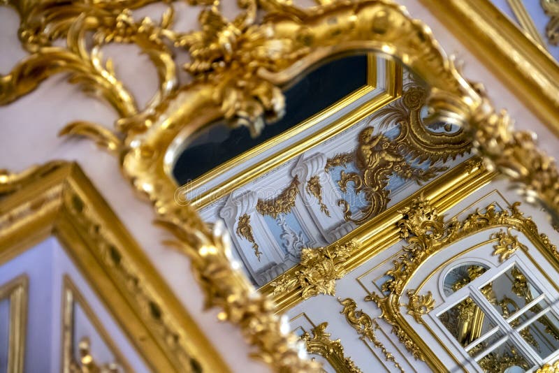 Beauty of Ancient Baroque Palaces, Kings Interiors in a Mirror ...