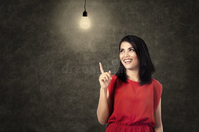 Businesswoman Give Bright Idea Stock Photo - Image of idea, 2030: 28148150