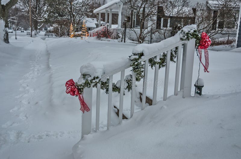 White Red Christmas Garland Bows Each Corner Stock Photos - Free ...