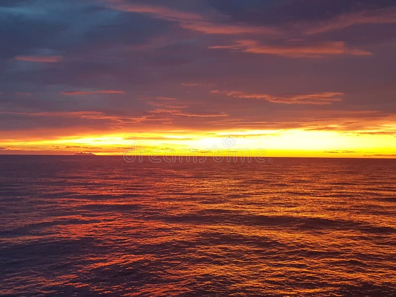 Horizon, Sea, Sky, Calm Picture. Image: 101176470