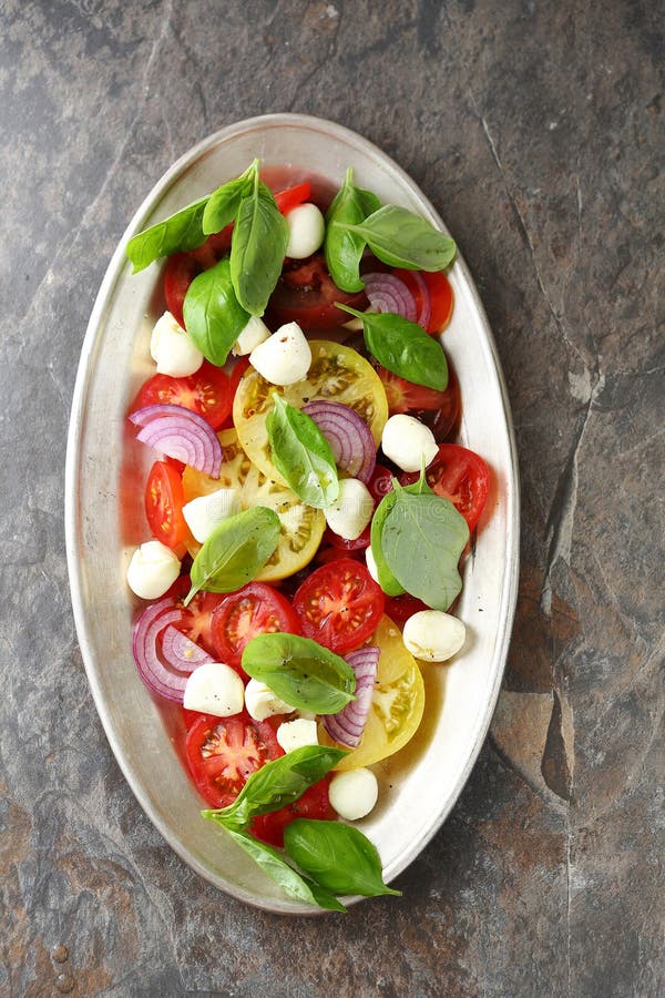 Bright Summer Caprese Salad Stock Photo - Image of leaf, tomato: 60976566
