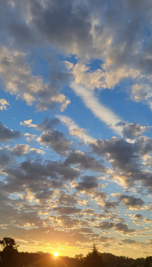 Bright Red Sun Rise Over the Sea Stock Photo - Image of horizon, color ...