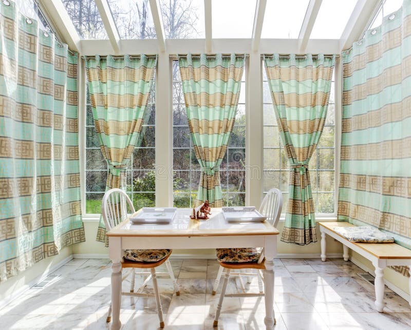 Private Home Green House, Sun Room Stock Photo - Image of pots, ceiling ...