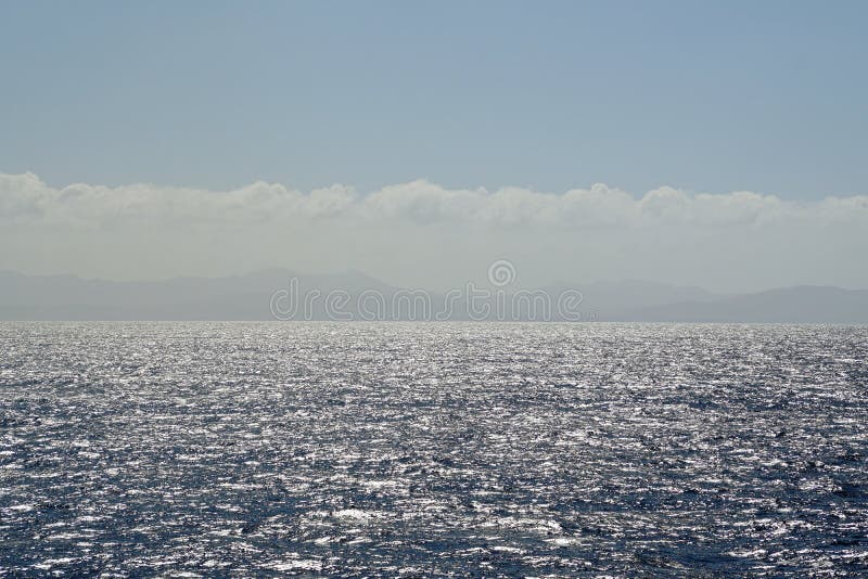 Bright Sunny Day and Dazzling Glare on the Surface of the Ocean Stock ...