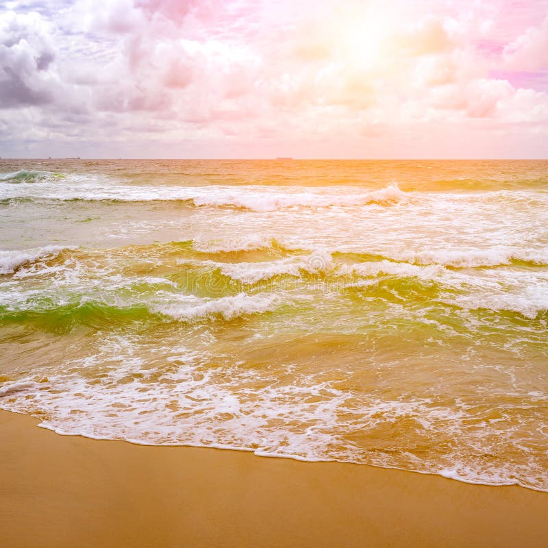 Bright Sunrise Over Ocean Waves Stock Photo - Image of sunrise, sunny ...