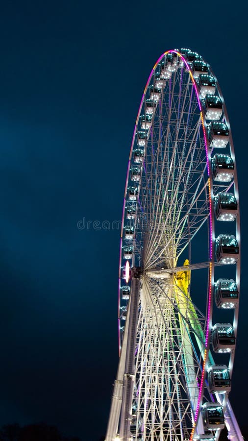 Brightly Illuminated Seattle Great Wheel Against the Night Sky Stock ...