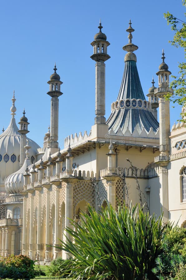 Brighton Pavilion stock image. Image of outdoors, city - 18971933