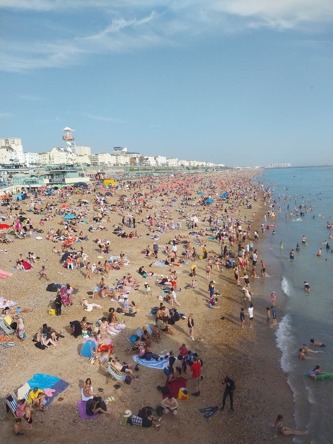 Brighton Pier Beach Summer UK Editorial Photo - Image of brighton, pier ...
