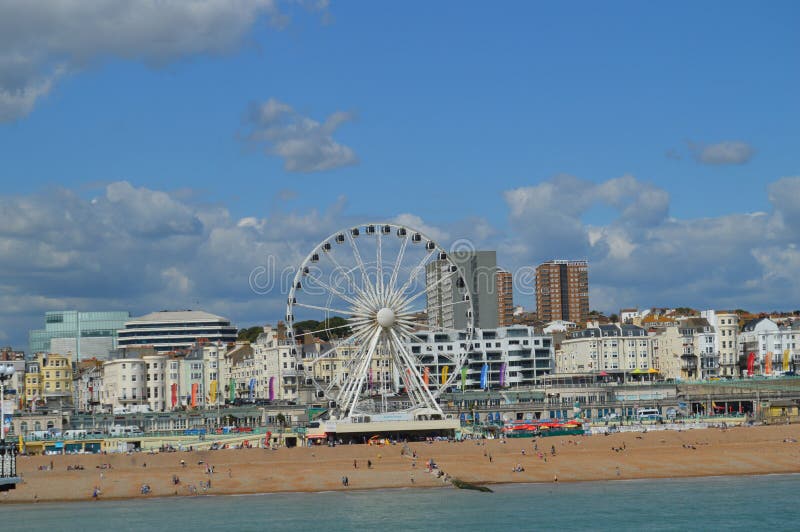 Brighton sea front editorial stock image. Image of clouds - 99327169