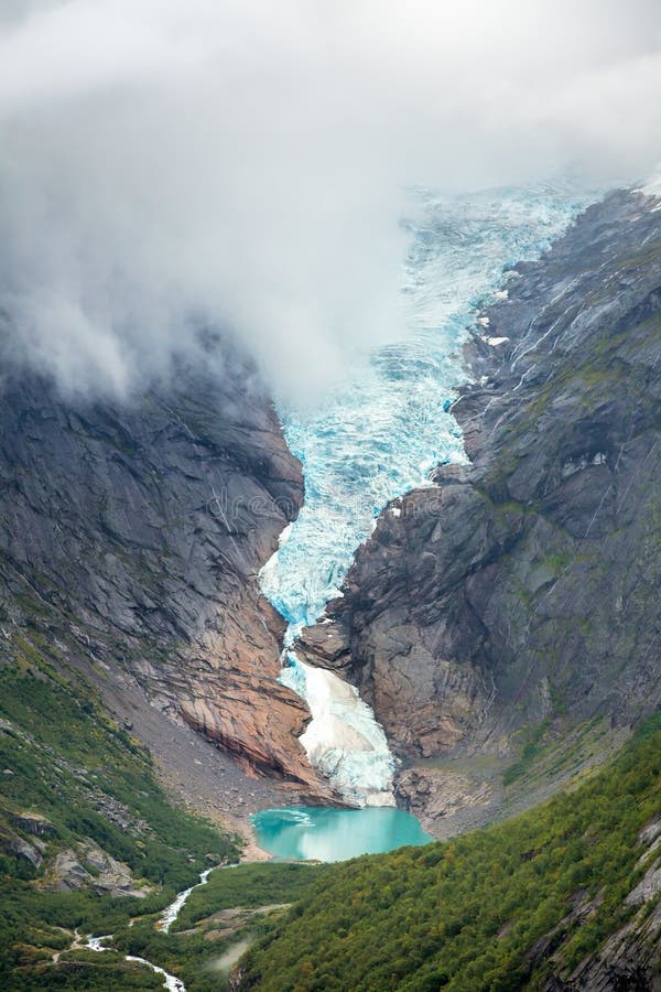 Gletscher Briksdalsbreen In Norwegen Stockbild - Bild von skandinavisch ...