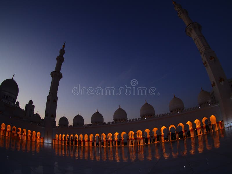 Brilliant Lighting in Mosque Editorial Photo - Image of arches, design ...