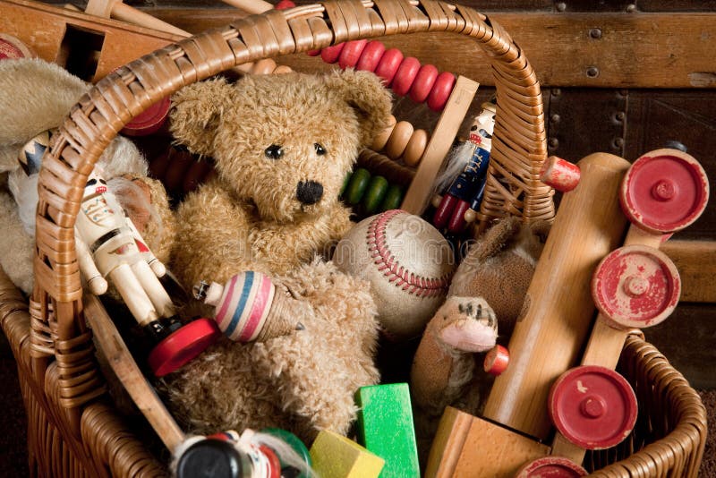 Brinquedos antigos foto de stock. Imagem de objeto, tedra - 13962548