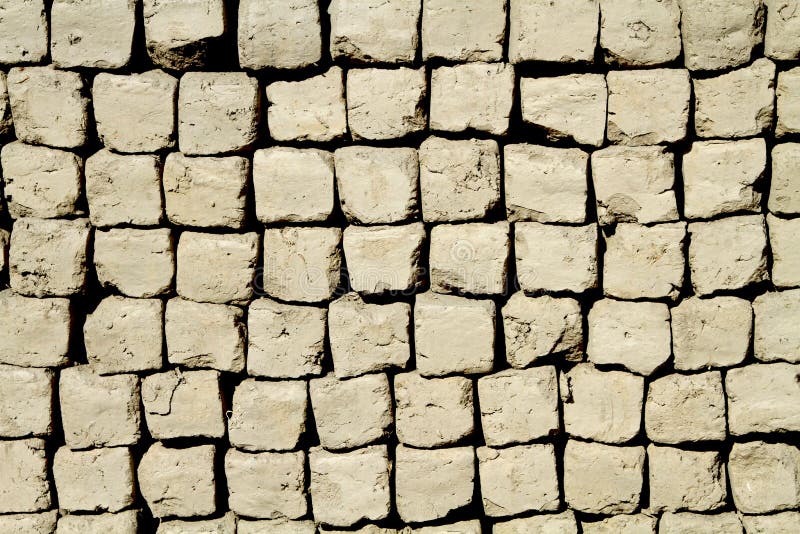 Briques d'argile photo stock. Image du dénuement, bake - 2121472