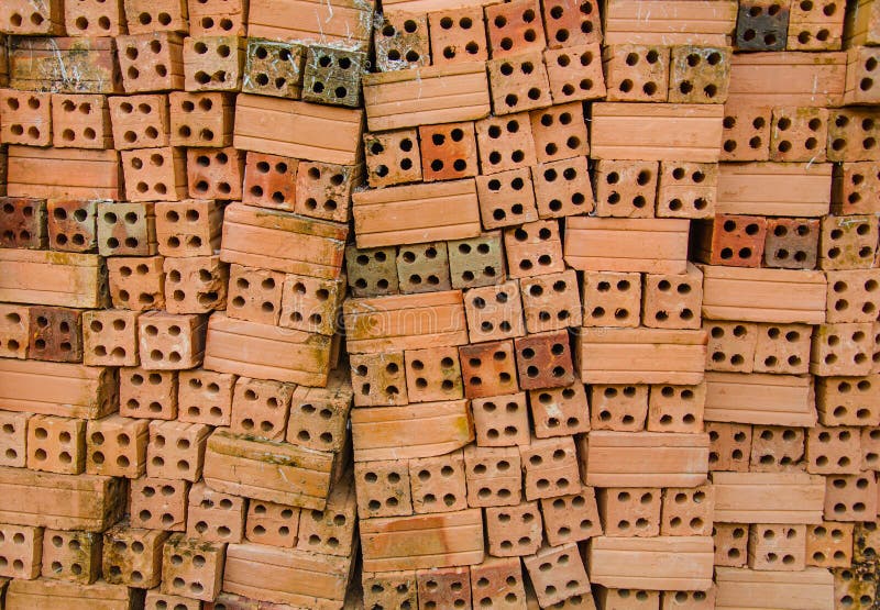 Briques De Boue Ou Briques D'argile Pour La Maison De Construction D ...