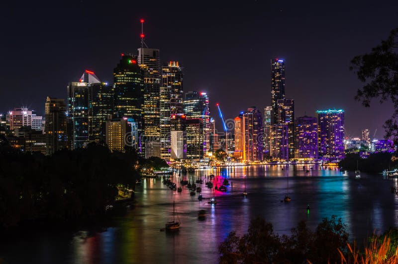 Brisbane City editorial stock image. Image of nightphotography - 135835079