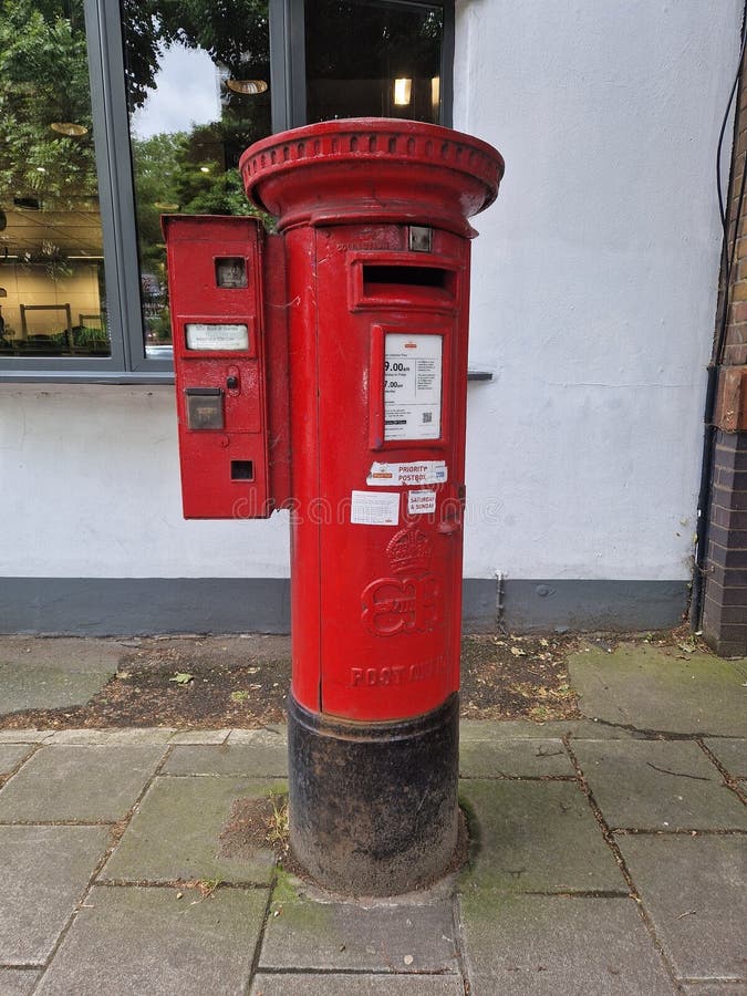 B Letterbox Stock Illustrations – 2 B Letterbox Stock Illustrations ...