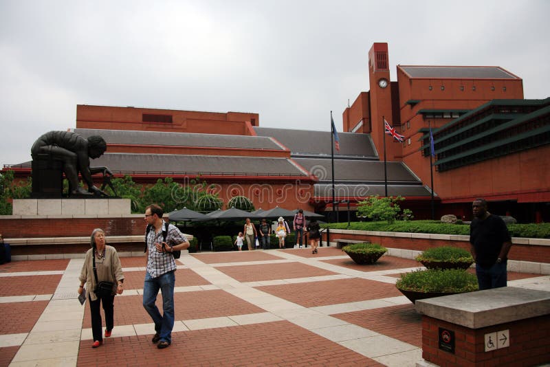 Newtons Statue. British Library Stock Photo - Image of library, bronze ...