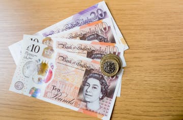 British Polymer Currency and Coins Editorial Image - Image of banknote ...