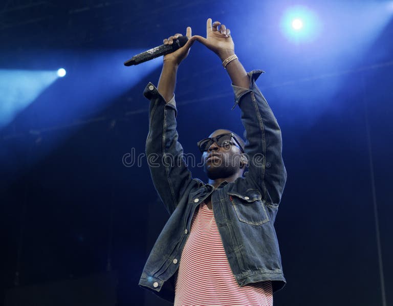 British Rapper Tinie Tempah Editorial Image - Image of performer ...