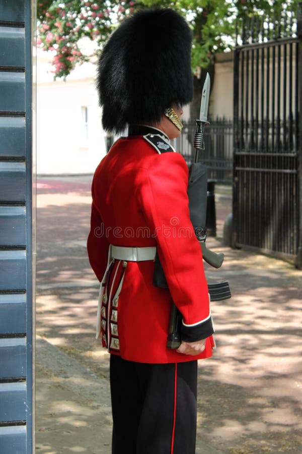 British Royal Guard in London Editorial Photo - Image of britain ...