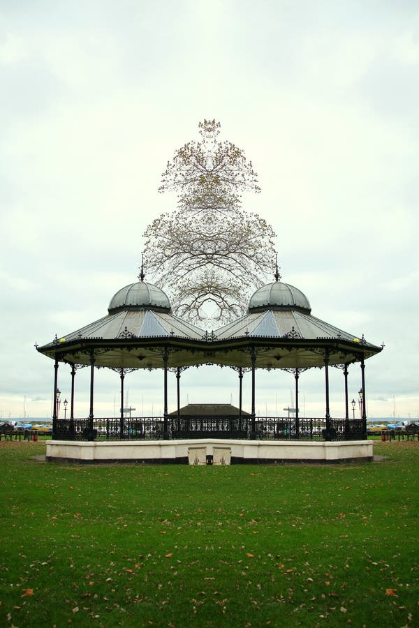 British Rural Garden Atmosphere Scenic. Stock Photo - Image of leaf ...