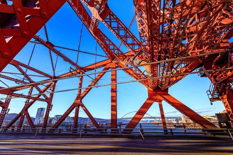 The Broadway Bridge, Portland Editorial Photo - Image of road, asphalt ...