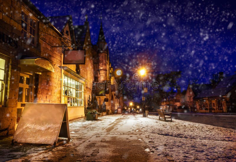 Broadway, Gloucestershire High Street Snowy Scene Stock Photo - Image ...
