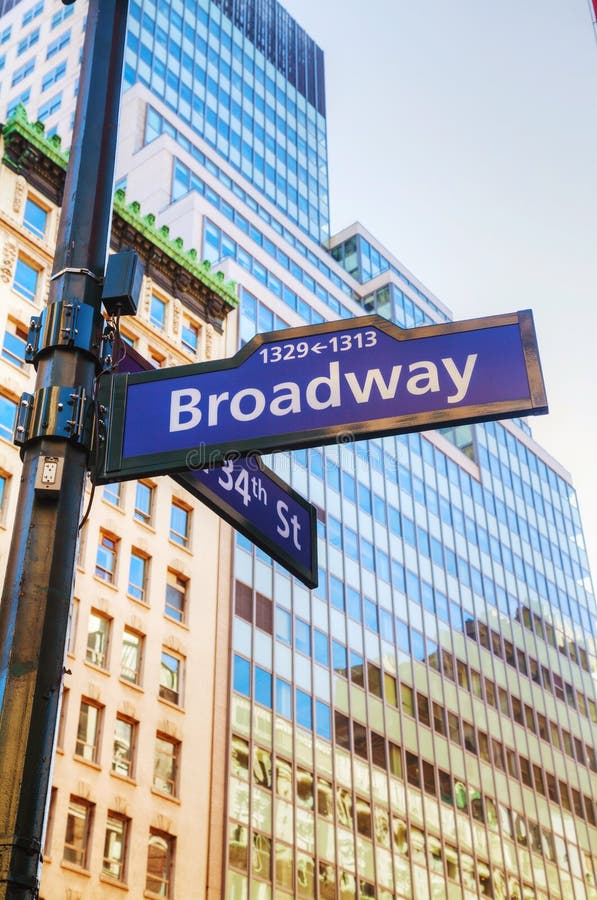 Broadway sign editorial stock image. Image of street - 34555764