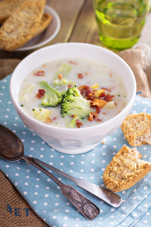 Broccoli and corn chowder stock photo. Image of plate - 39090884