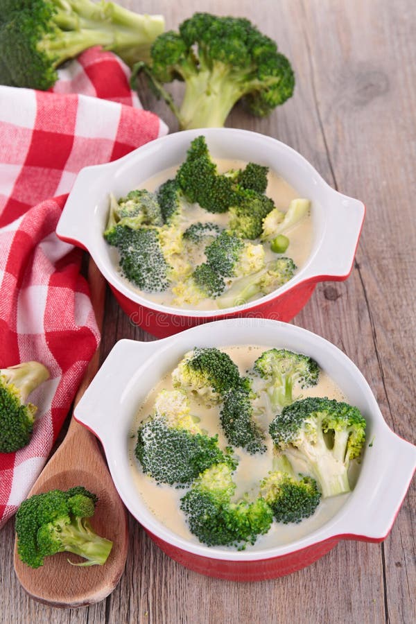 Broccoli with cream stock image. Image of vegetable, dinner - 69015605